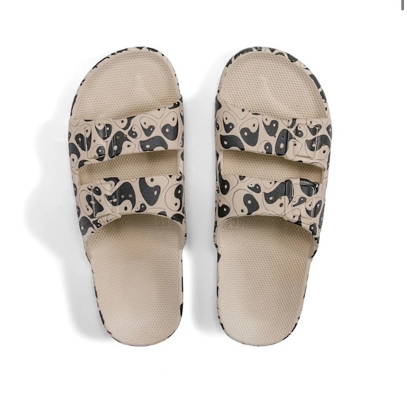 freedom moses | Shoes | Sandals | Poshmark